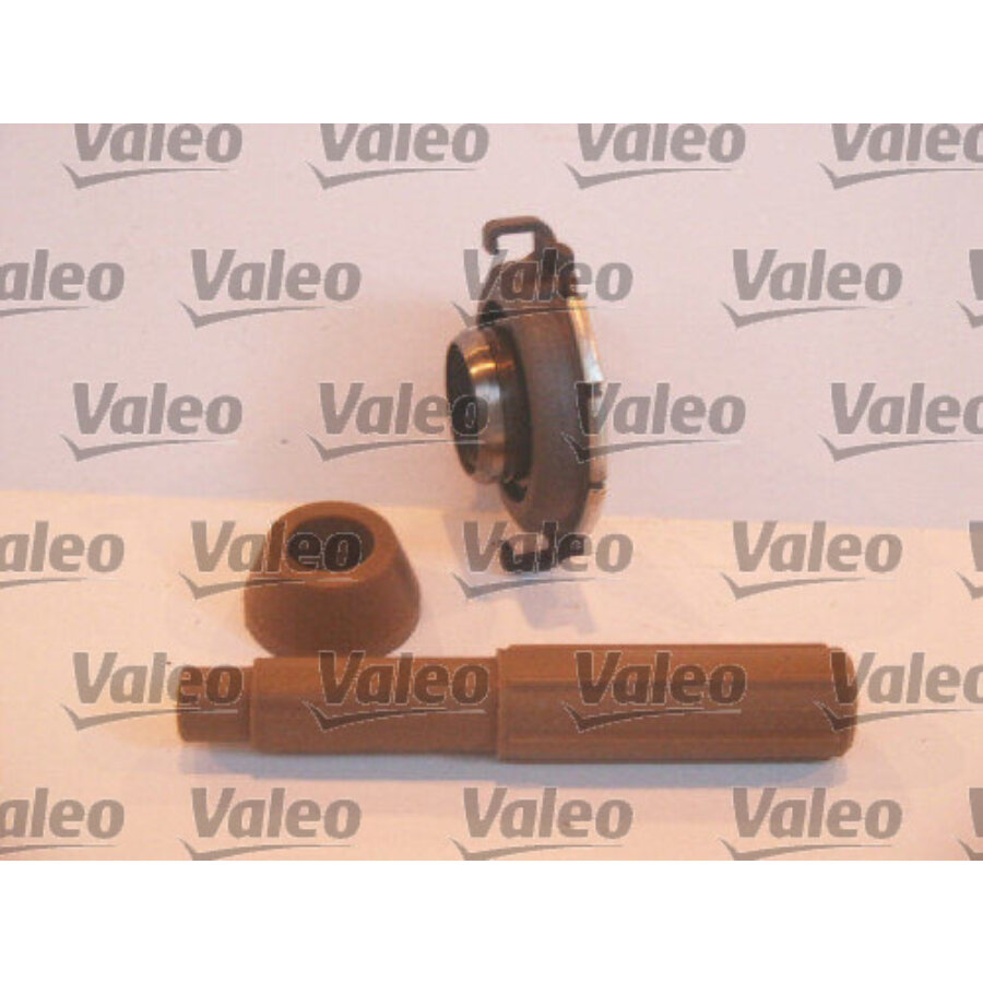 Kit d'embrayage 3 pièces VALEO 801695 : Norauto.fr